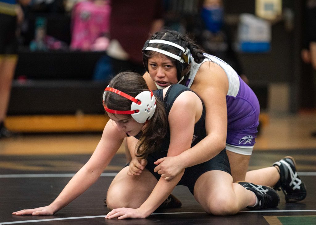 Girls wrestling photo gallery: ESD athletes compete in Marysville ...