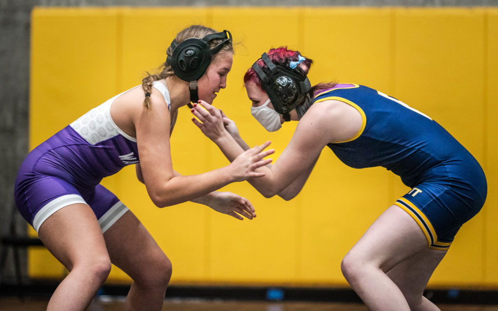 Girls wrestling photo gallery: ESD athletes compete in Marysville ...