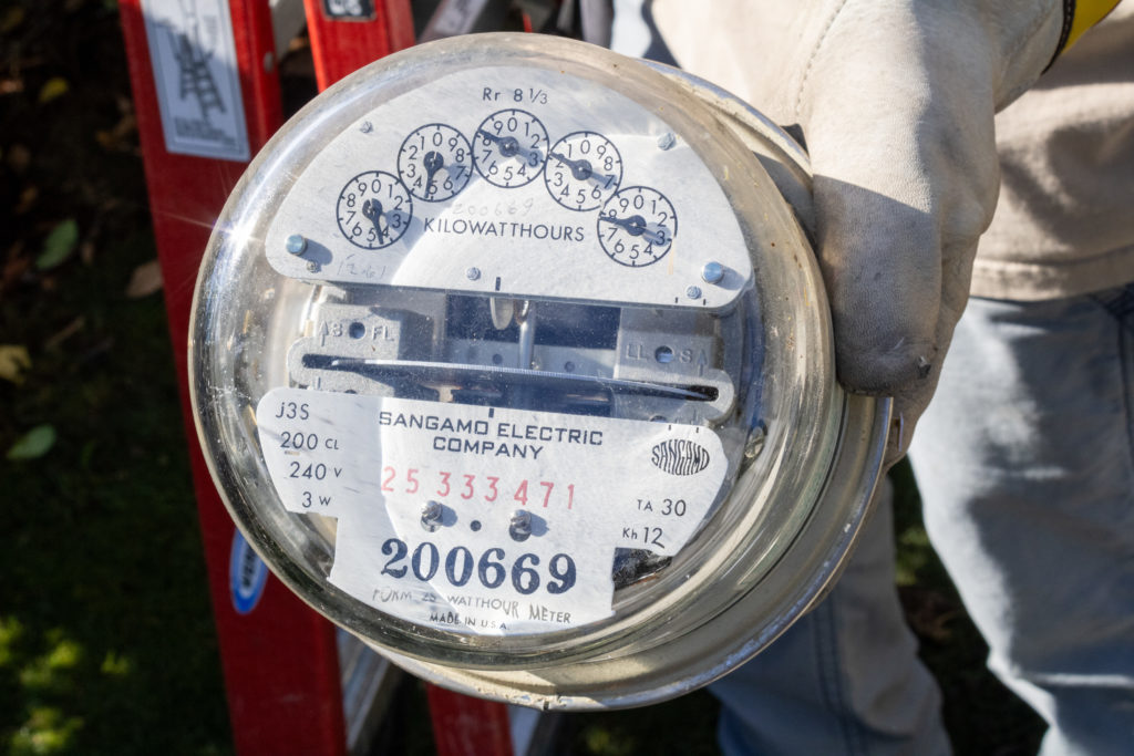 PUD’s new power meter does more than measure electricity - Lynnwood Today