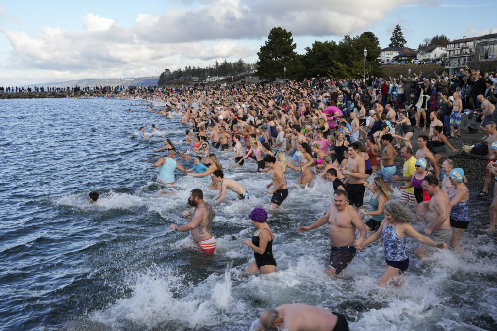Reminder: Welcome 2024 at 17th annual Polar Bear Plunge in Edmonds Jan ...