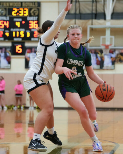 Prep girls basketball: Lynnwood gets back on track with win over E-W ...