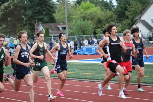 Prep track and field: Local athletes impress at 3A district meet ...