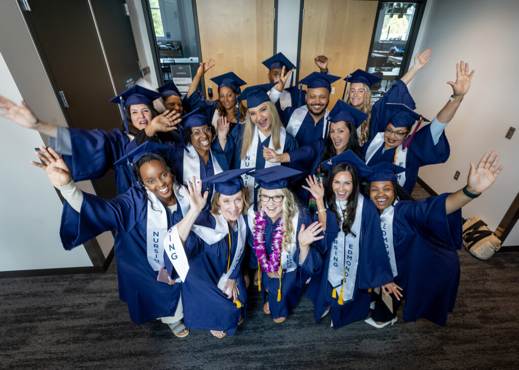 Edmonds College celebrates 2025 commencement | MLTnews.com