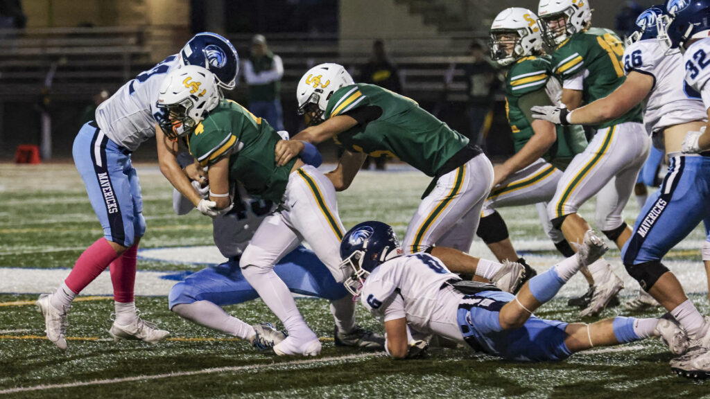 Football_Shorecrest vs Meadowdale_Michael Bury-1 - MLTnews.com