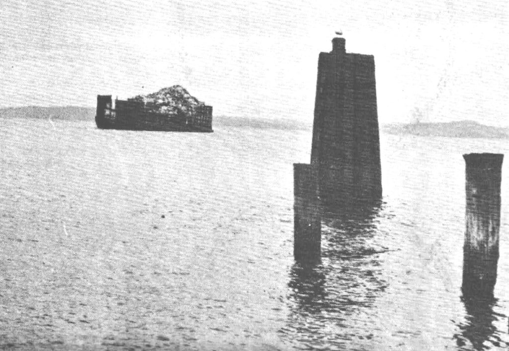 Edmonds garbage scow - My Edmonds News