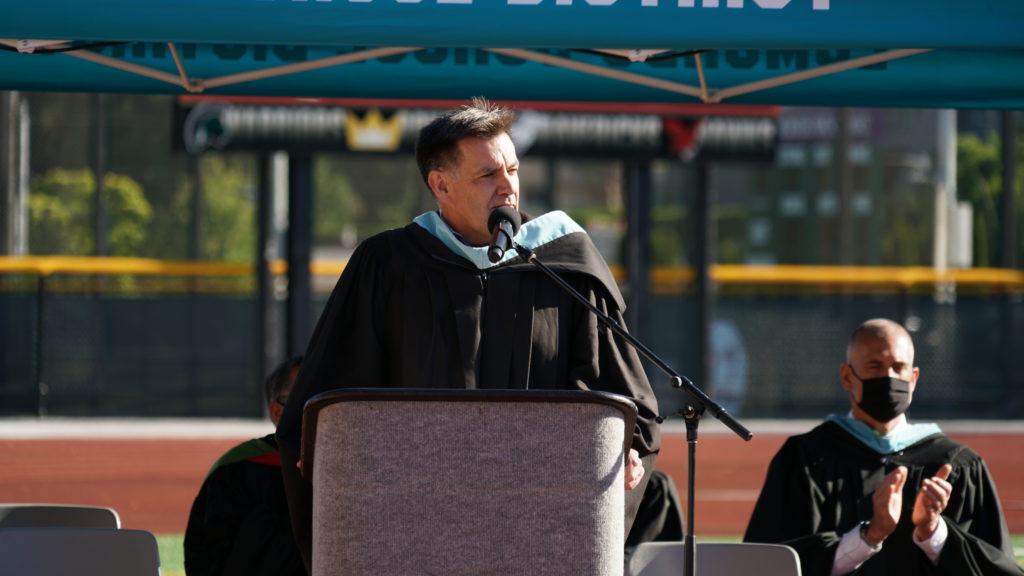 High school commencement 2021: Meadowdale awards diplomas to 375 ...