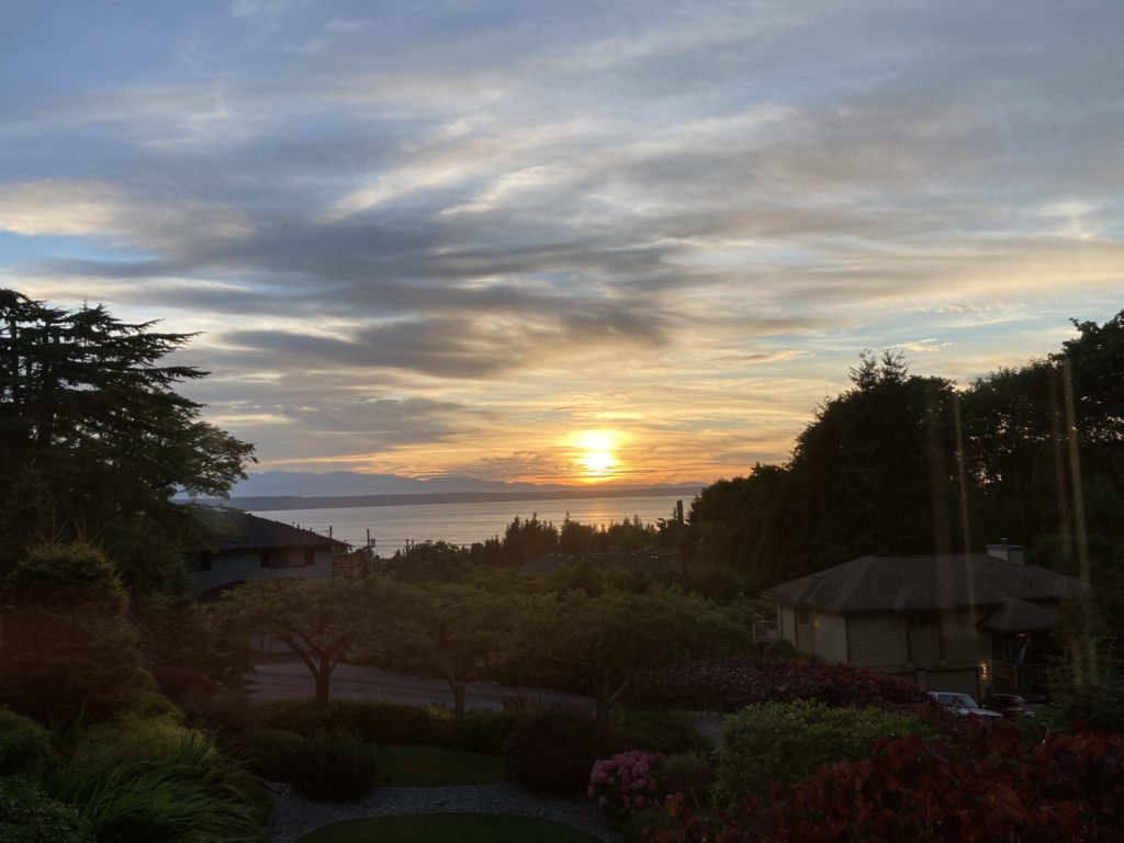 Edmonds scenic: The many shades of Monday's sunset - My Edmonds News
