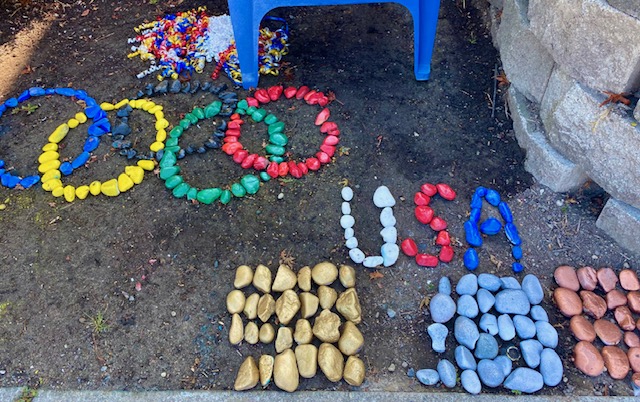 Scene in Edmonds: This Olympics spirit rocks - My Edmonds News