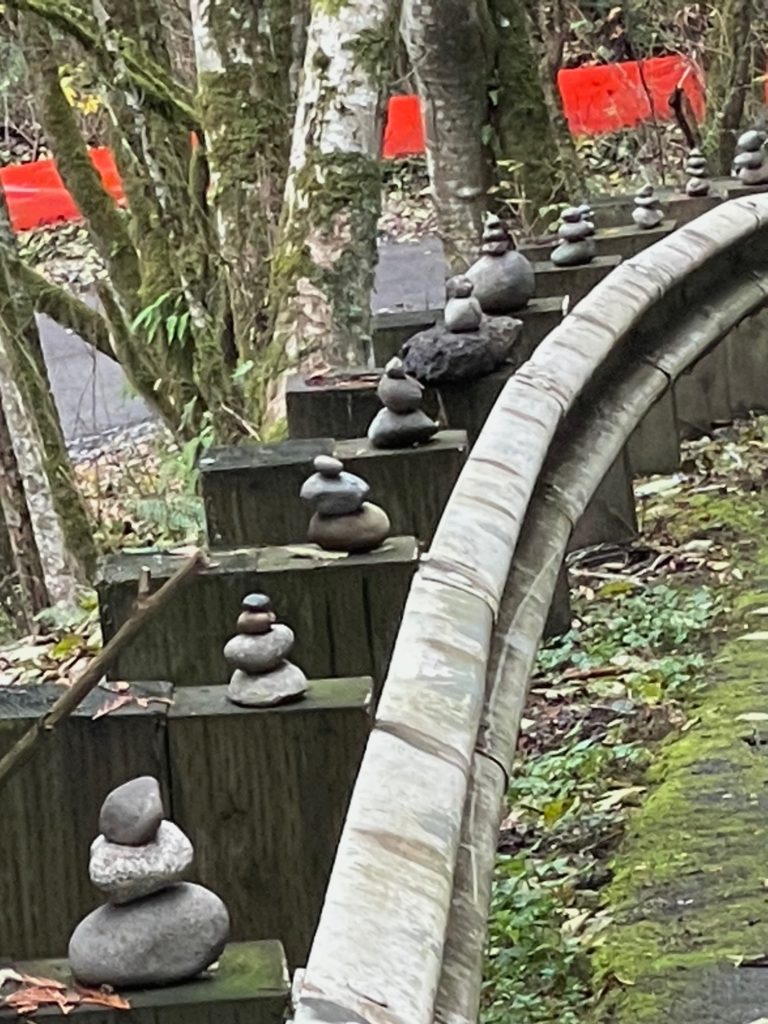 Scene in Edmonds: Stacks of stones - My Edmonds News