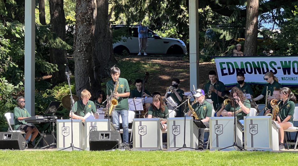 Scene in Edmonds: Sunday music in the park - My Edmonds News