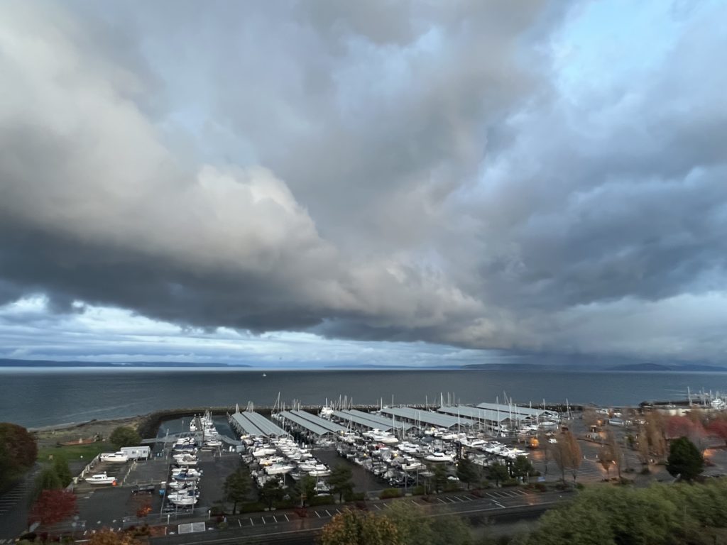 Scene in Edmonds: Wednesday cloud drama - My Edmonds News