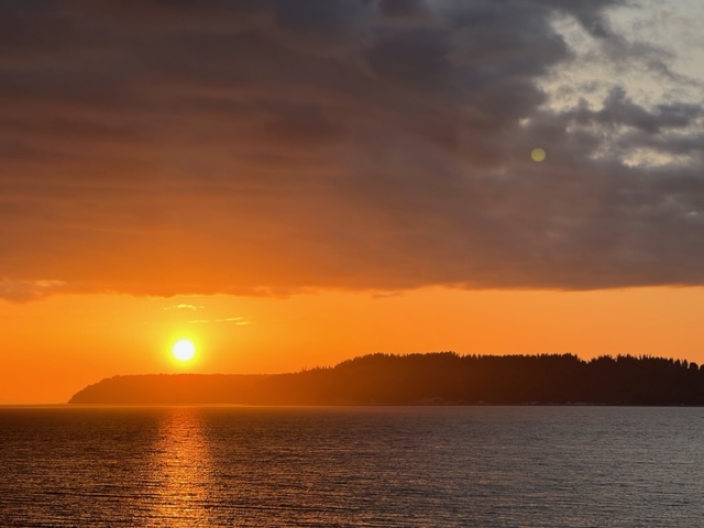 Edmonds scenic: Monday sunset - My Edmonds News
