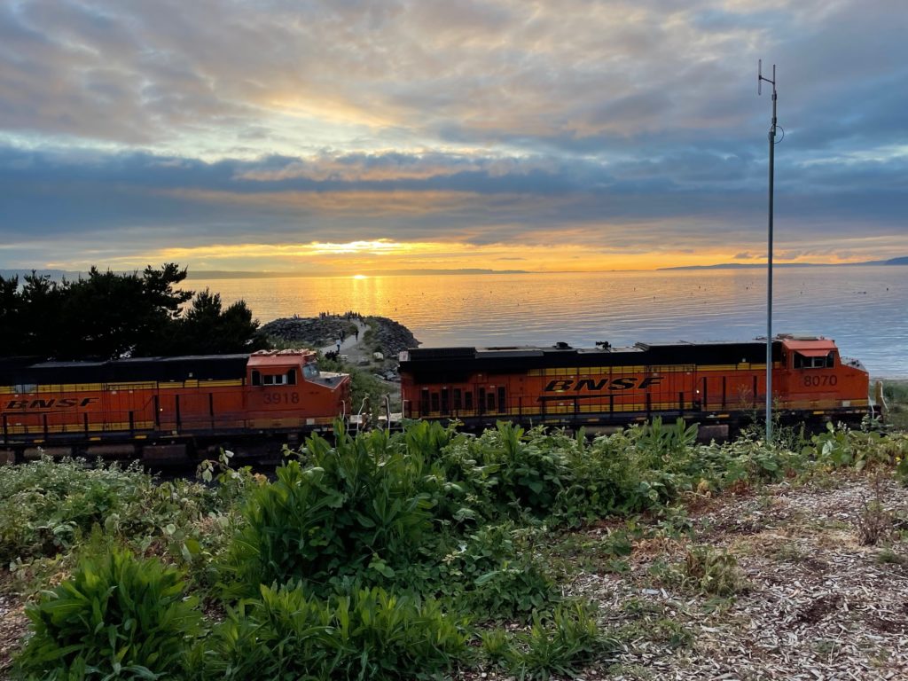 Edmonds scenic: Sunset on the tracks - My Edmonds News