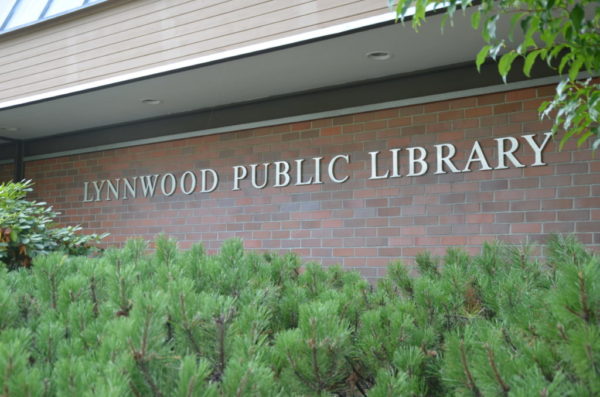 Dolly Parton Imagination Library sign-up event in Lynnwood Sept. 23 ...