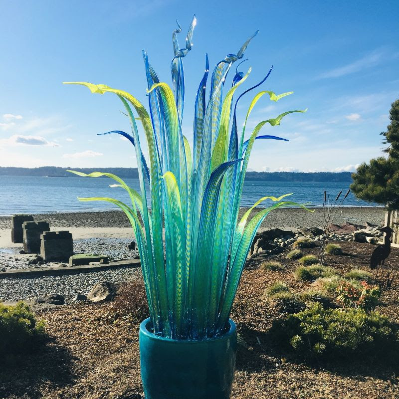 Art Beat: Fiber arts, Art Walk Edmonds, poetry, wreath submissions ...