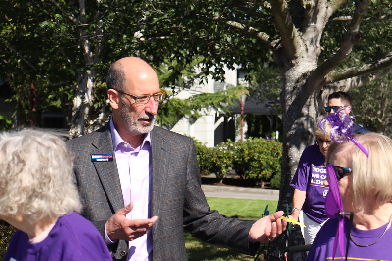 Edmonds Landing residents hold Memory March to raise Alzheimer's awareness - My Edmonds News