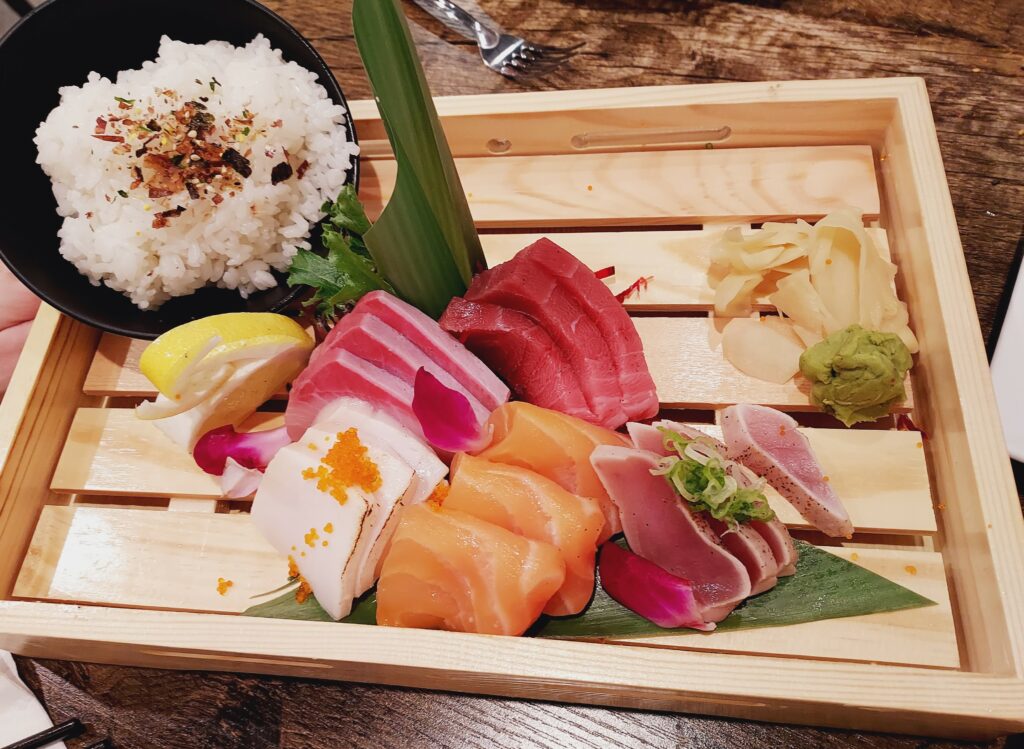 Restaurant news: A tale of two fishes - Hanari Cafe and Kazoku - My ...
