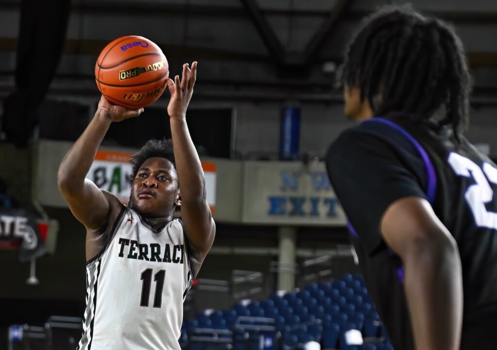 Prep boys basketball: Mountlake Terrace caps stellar season with fourth ...