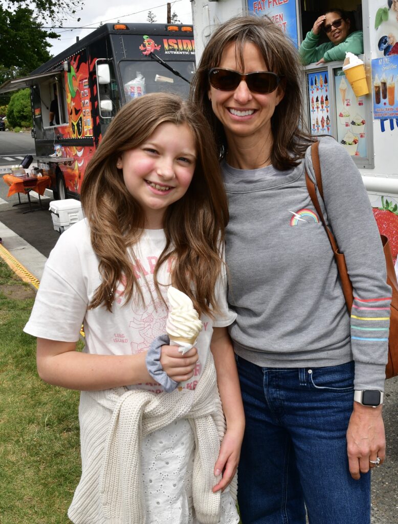 A day of art, dance and music as Edmonds Arts Festival gets underway ...