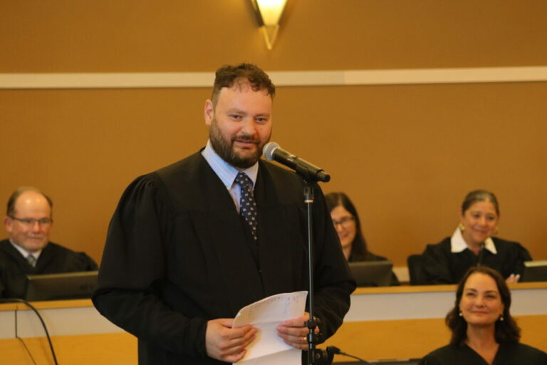 Neil Weiss sworn in as Edmonds Municipal Court judge - My Edmonds News