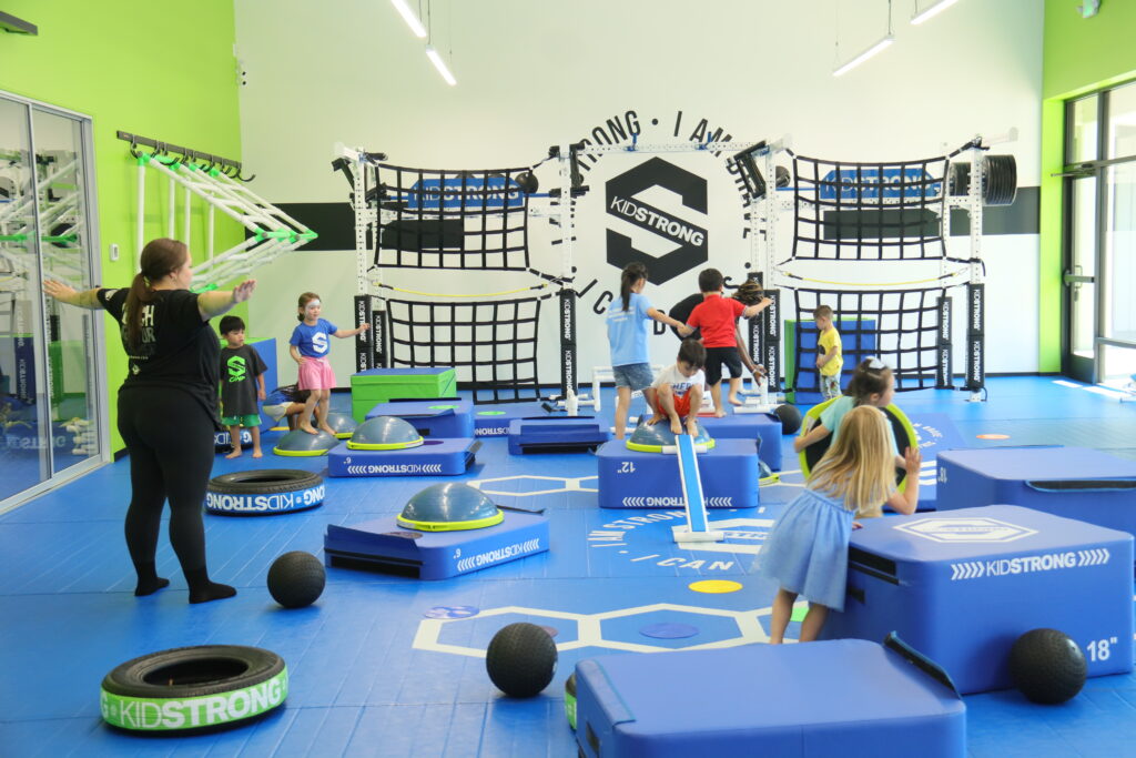 Edmonds KidStrong celebrates grand opening in Pacific Plaza - My ...