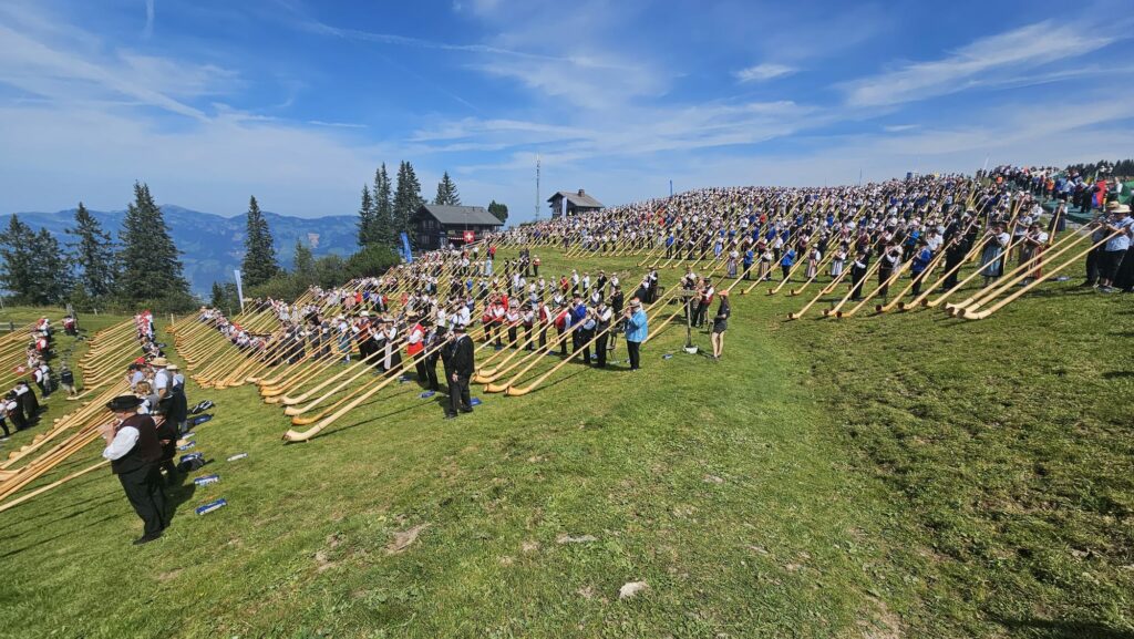 Edmonds resident among those setting Guinness World Record for largest ...