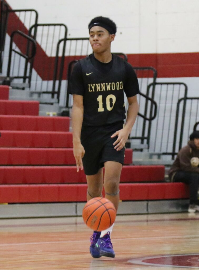 Prep boys basketball: Bruins come back to beat Royals - My Edmonds News