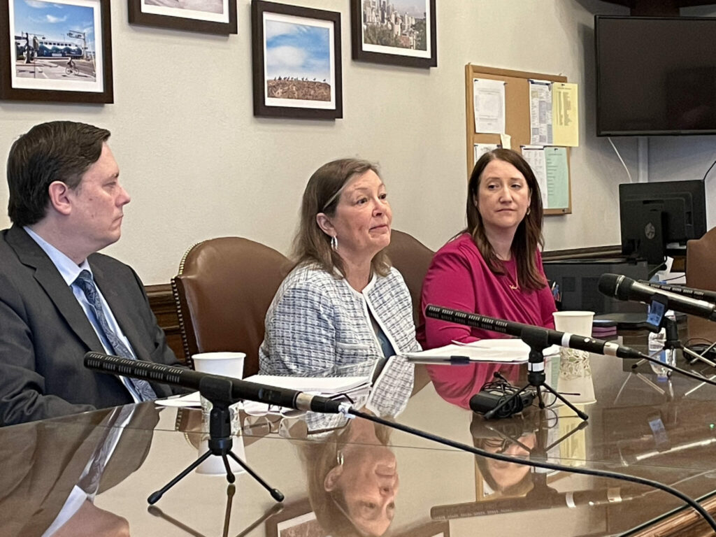 Democrats in Washington Legislature pitch competing budget plans - My ...