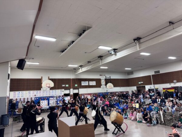 Edmonds Elementary's first Multicultural Night celebrates diversity ...