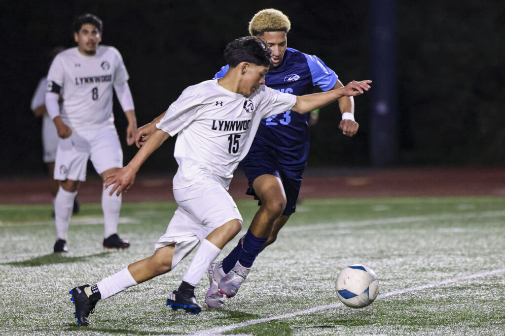 High school sports roundup for April 1, 2025 - My Edmonds News