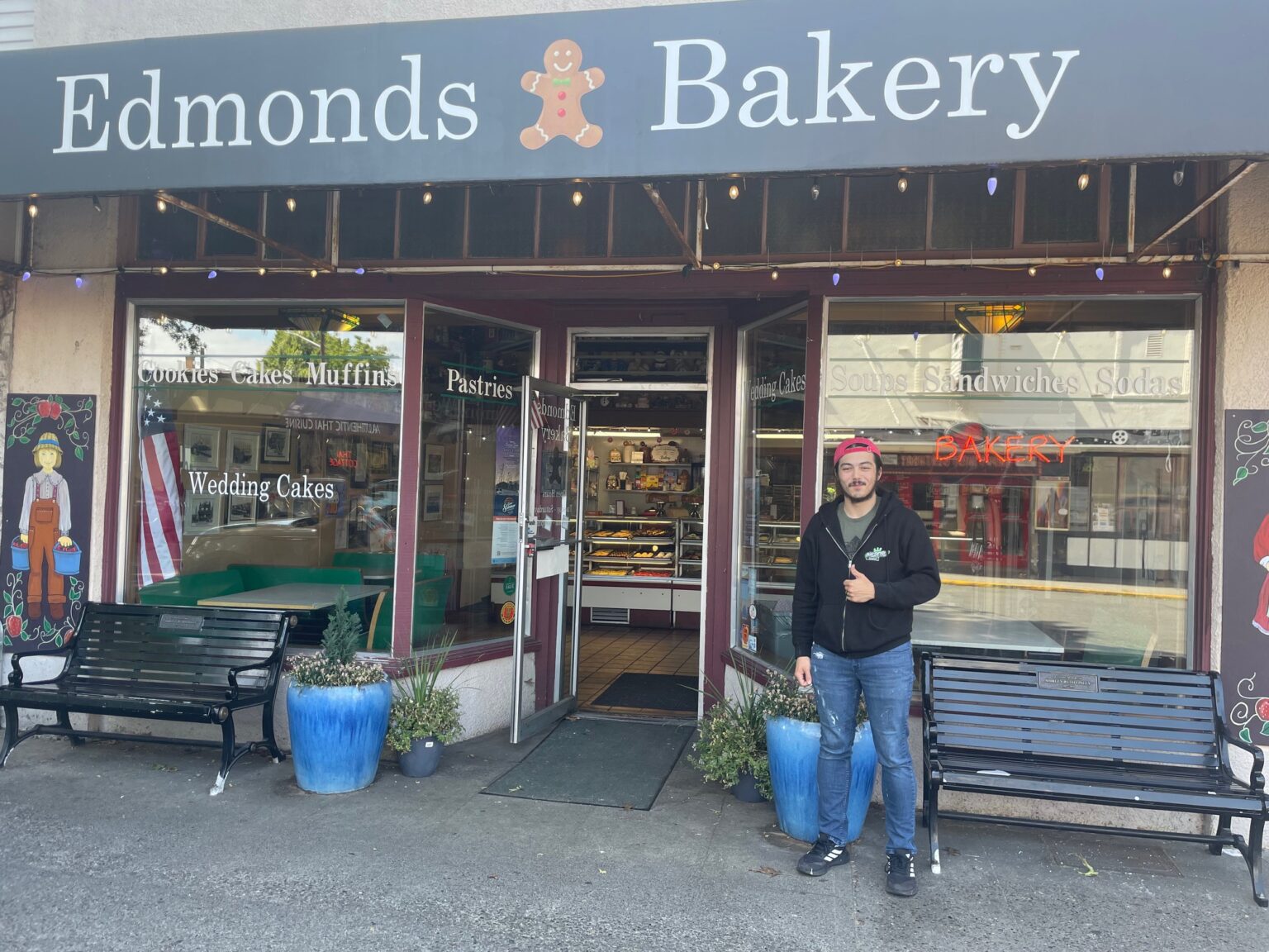 Art Beat Q & A: ‘Main Street Memories,’ a film about Edmonds Theater ...