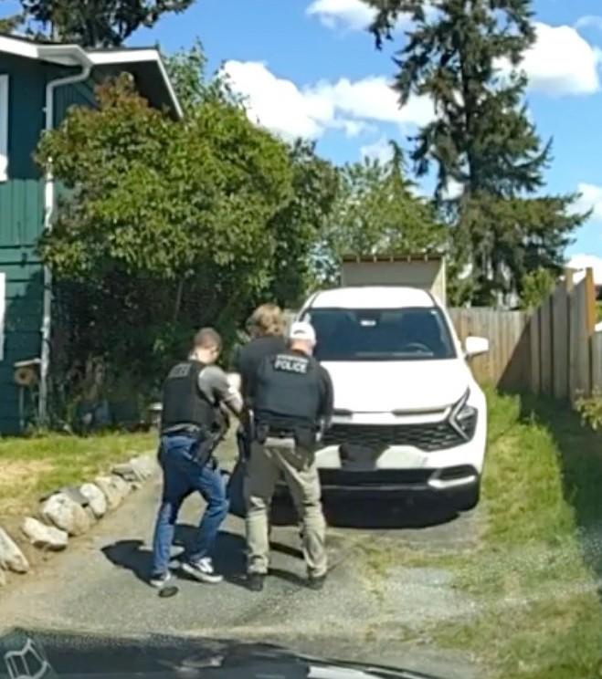 Edmonds police arrest registered sex offender accused of sexual assault ...