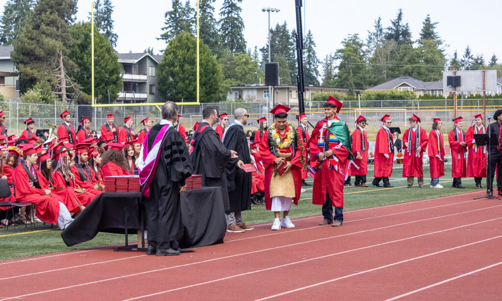 MTHSGrad2025-187 - My Edmonds News