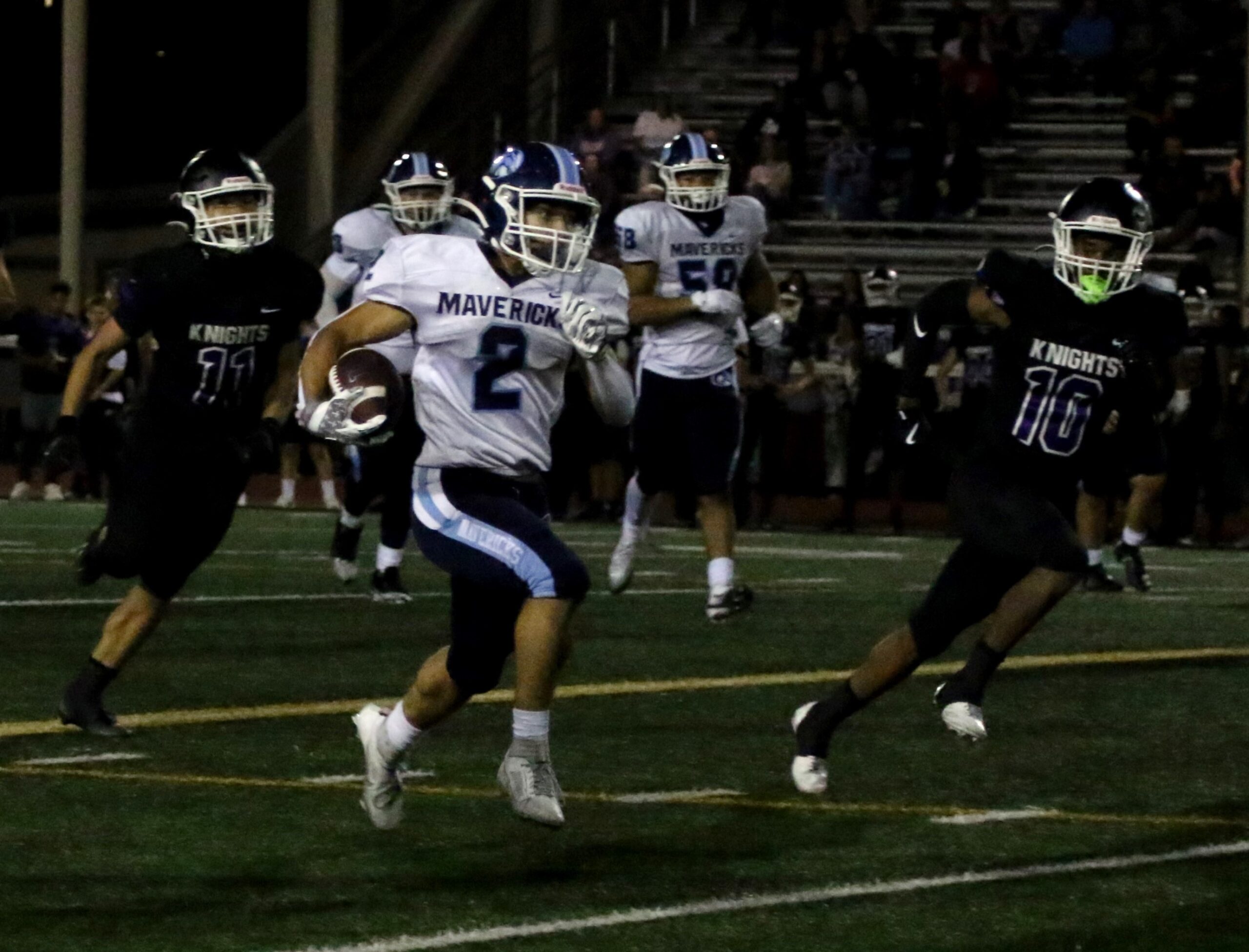 Prep Football: Meadowdale wins over Kamiak 22-19, Sept. 5 - Lynnwood Today
