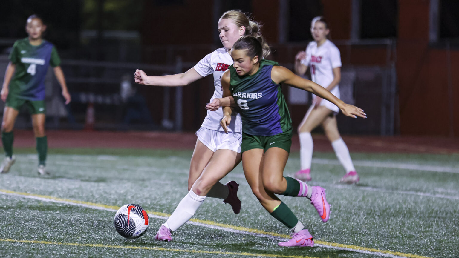 High school sports roundup for Oct. 9, 2025 - My Edmonds News