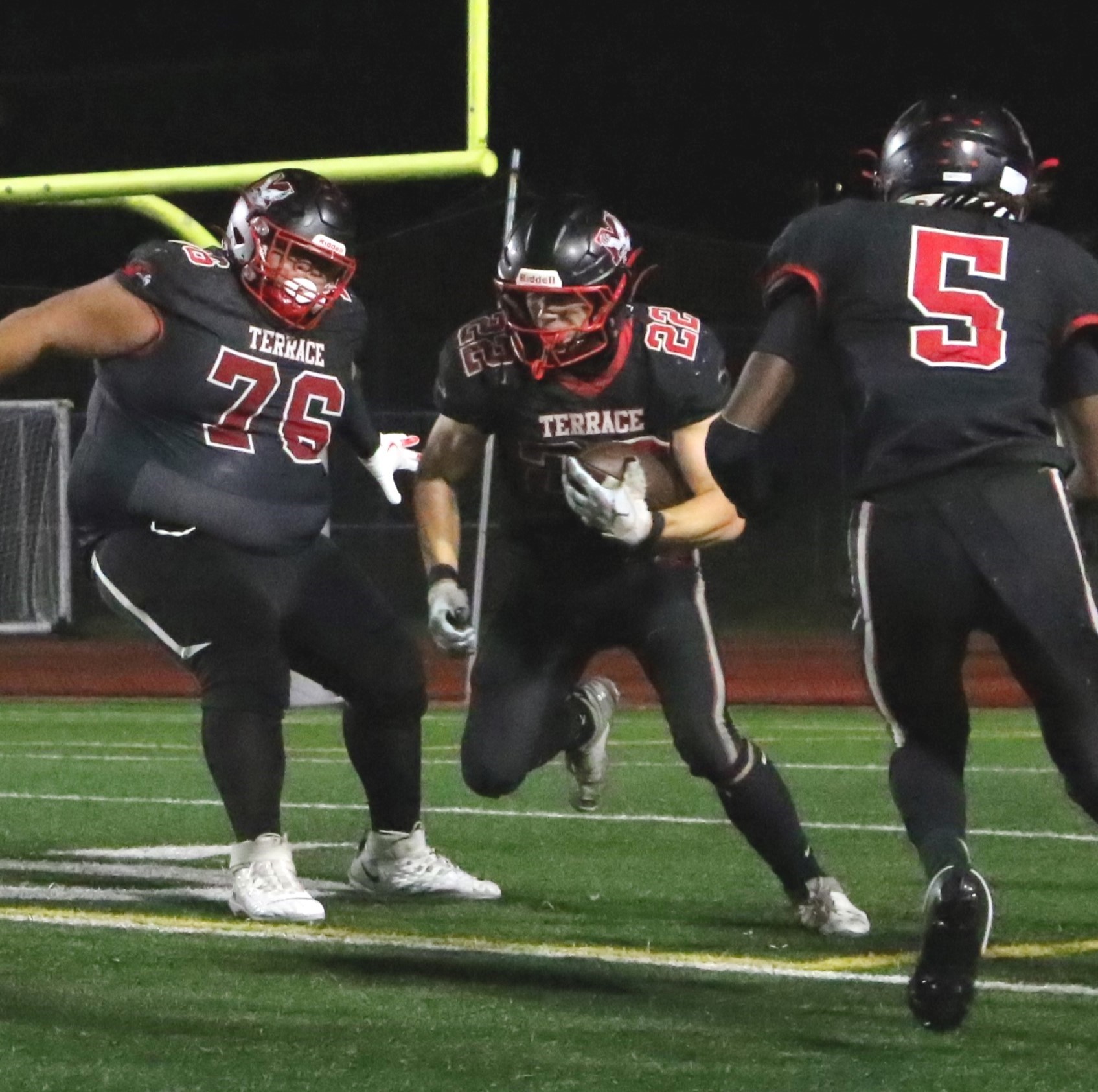 Prep football: Seattle Prep's fourth-quarter surge ends Hawks' season ...